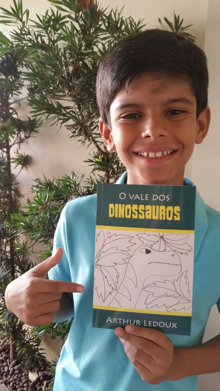 Escritor mirim lançará primeiro livro aos 11 anos
